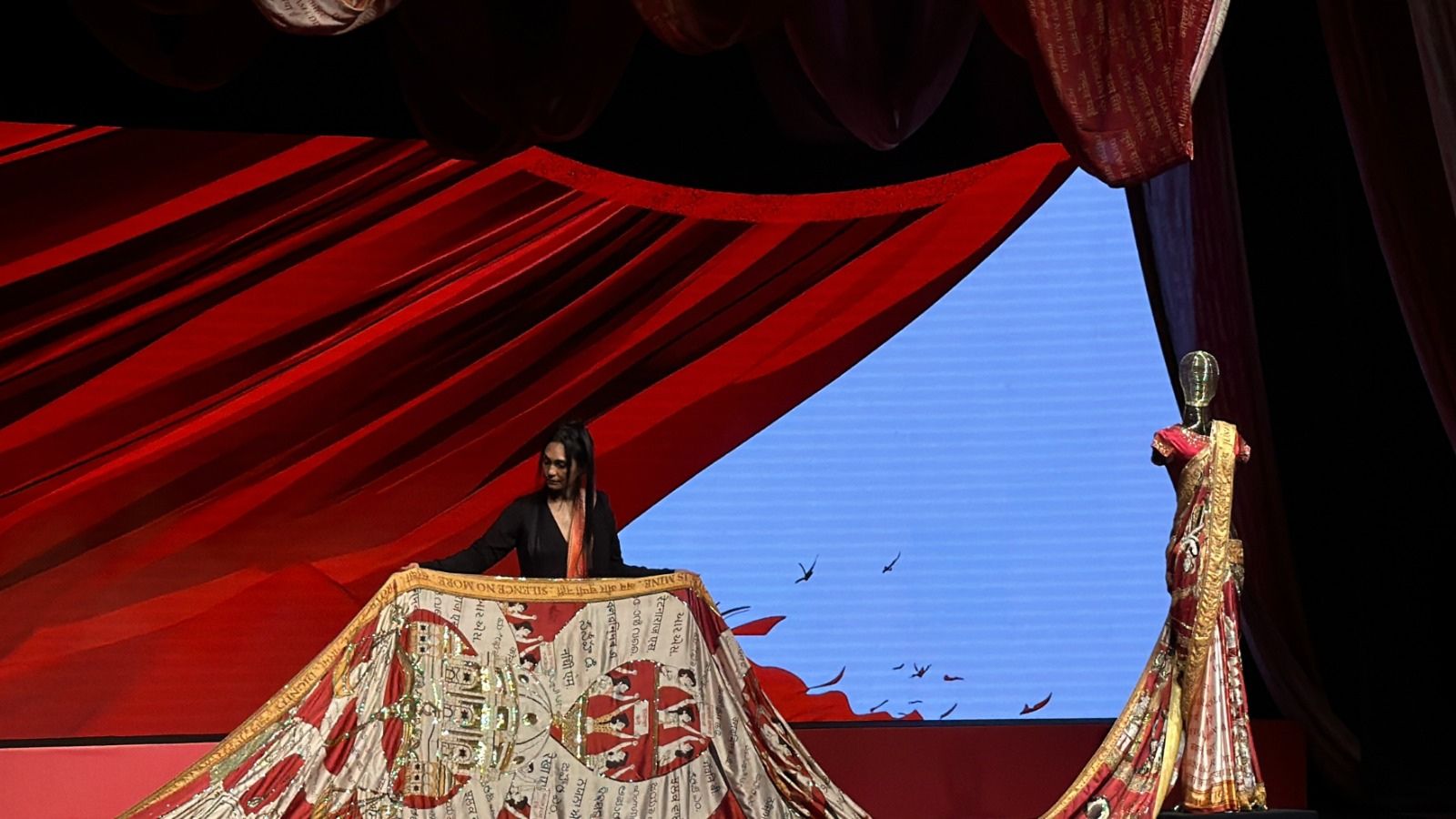 The 4-km ‘petition’: Why the world’s longest saree is unfurling at ...