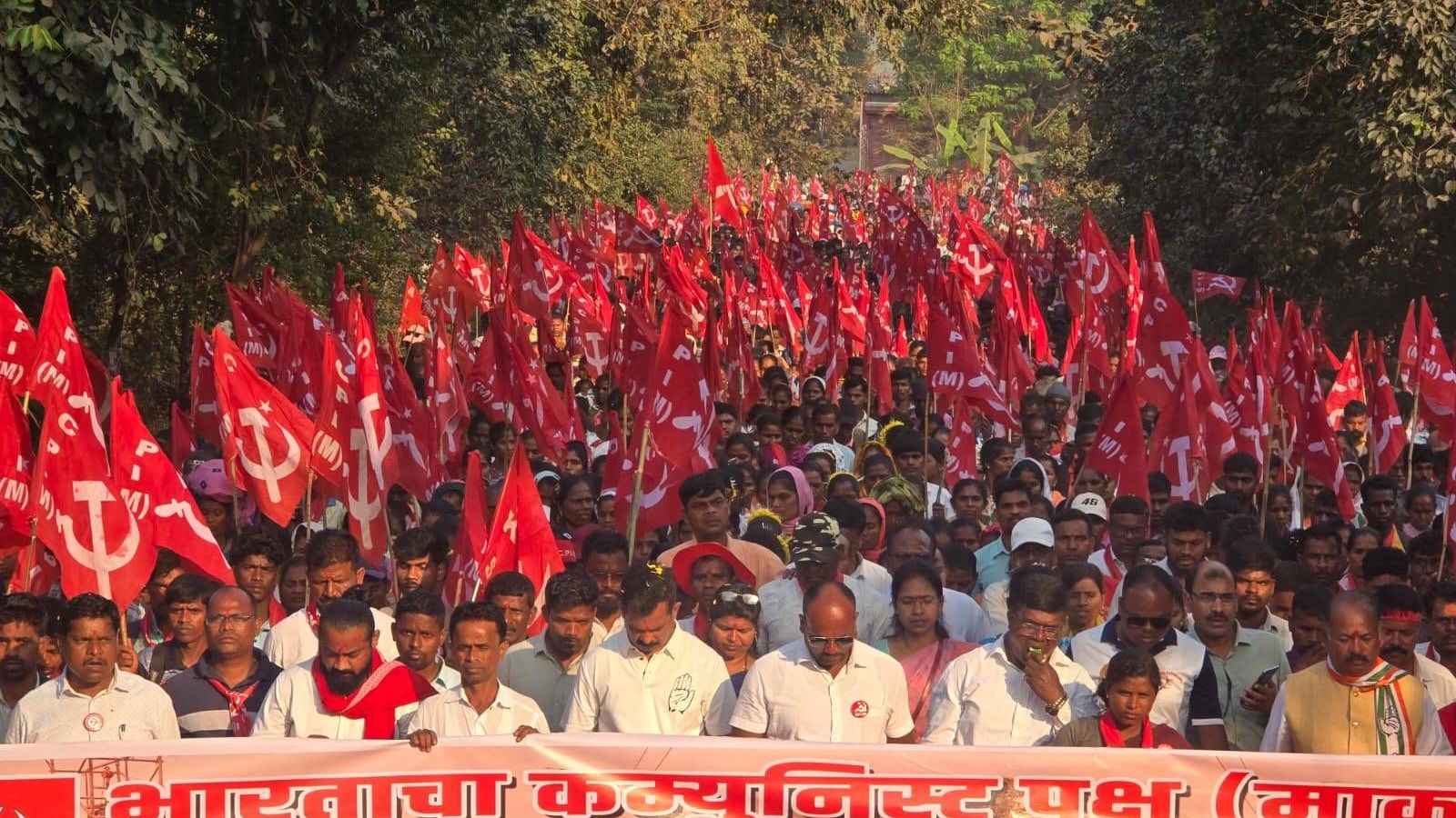 CPI(M) launches long march in Palghar thousands of participants over ...