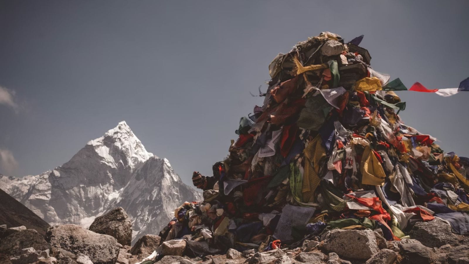 Nepal’s $4000 fee scheme for clean Mount Everest ‘fails’; now, hopes ...
