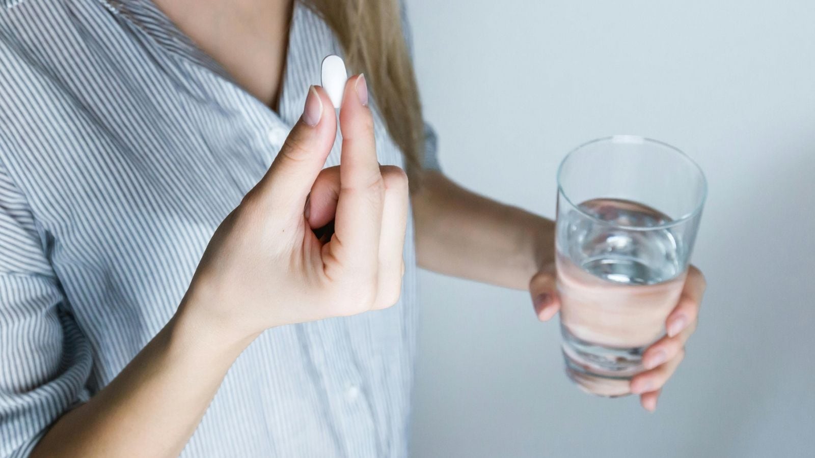 Naltrexone may curb alcohol cravings and other addictive behaviours ...