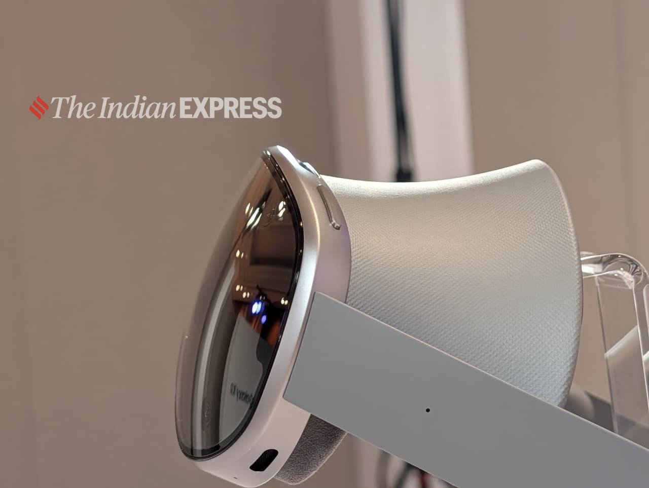 I tried the Samsung Galaxy XR mixed-reality headset at CES 2026. It’s ...