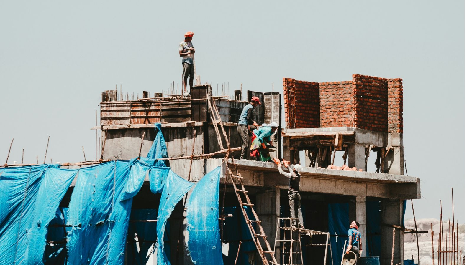 662 construction sites lack AQI sensors in Mumbai, BMC tells Bombay ...