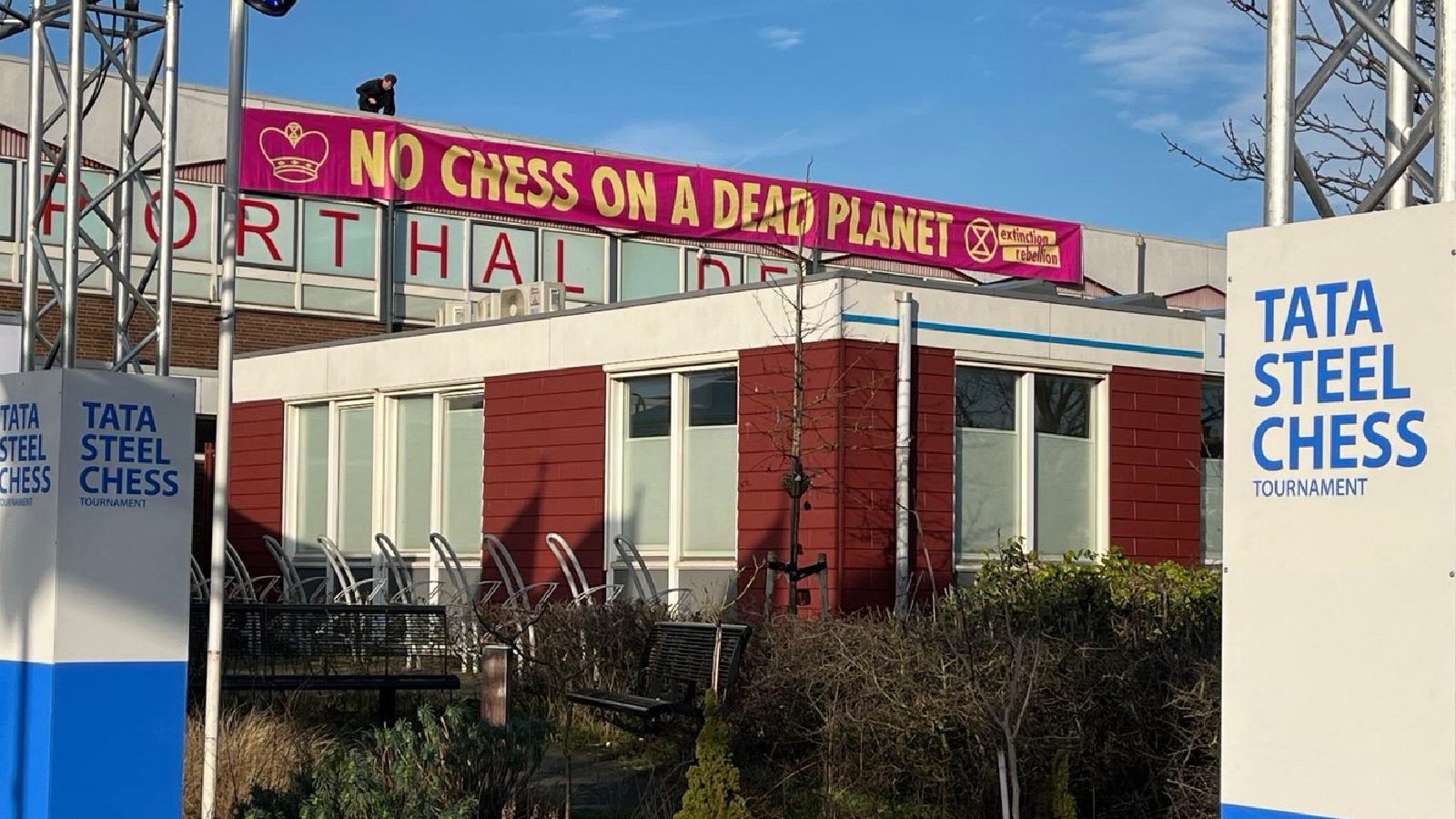 Climate activists’ protests hold up opening round of Tata Steel Chess ...