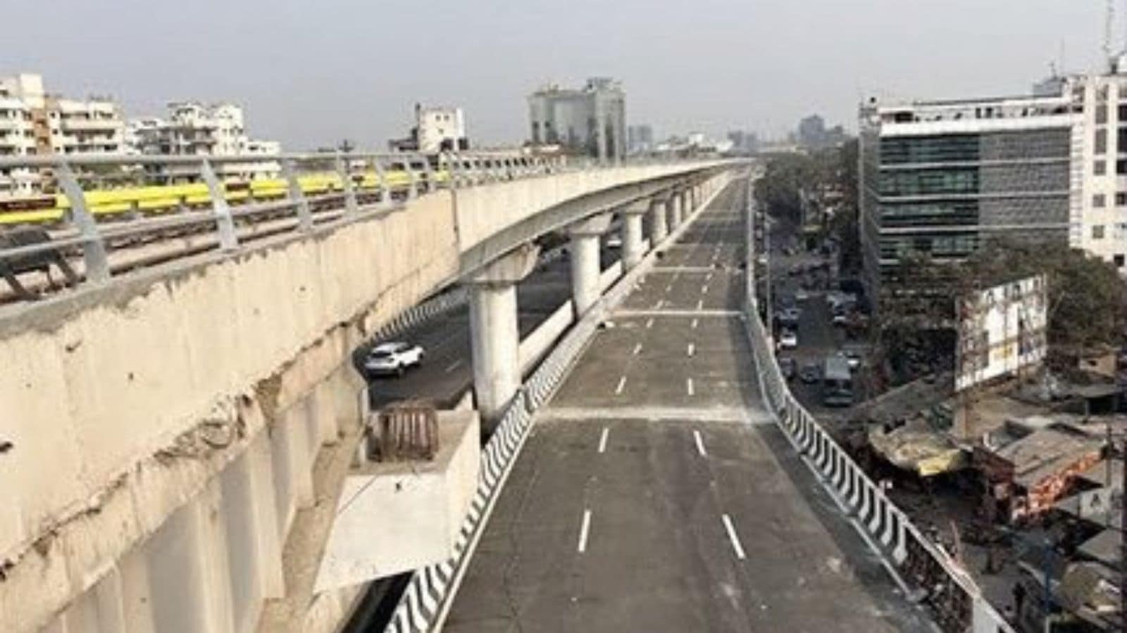 Fadnavis Inaugurates Double-Decker Flyover Near Savitribai Phule Pune ...