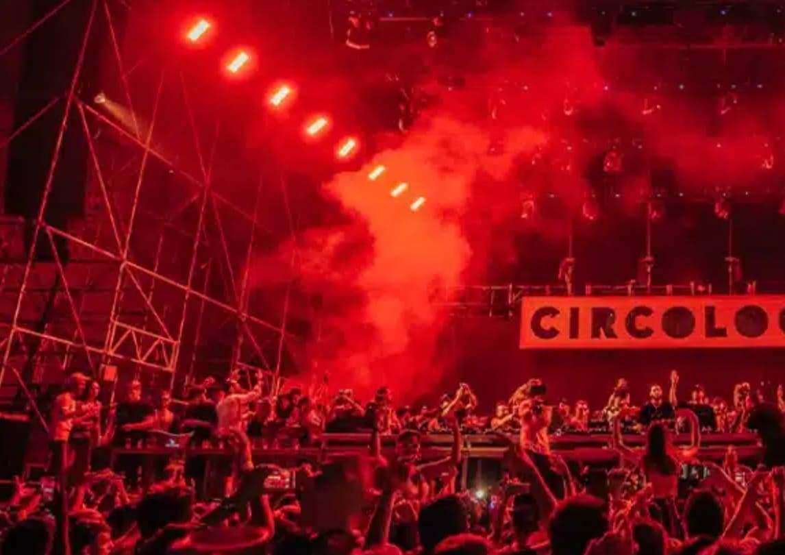 ‘Calvin Harris played to 30,000 people a night before in Mumbai. So why ...