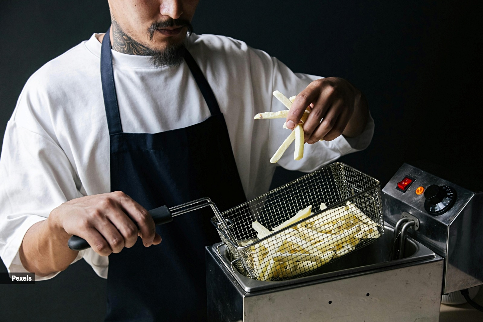 Why your homemade fries are never as crispy as the restaurant ones ...
