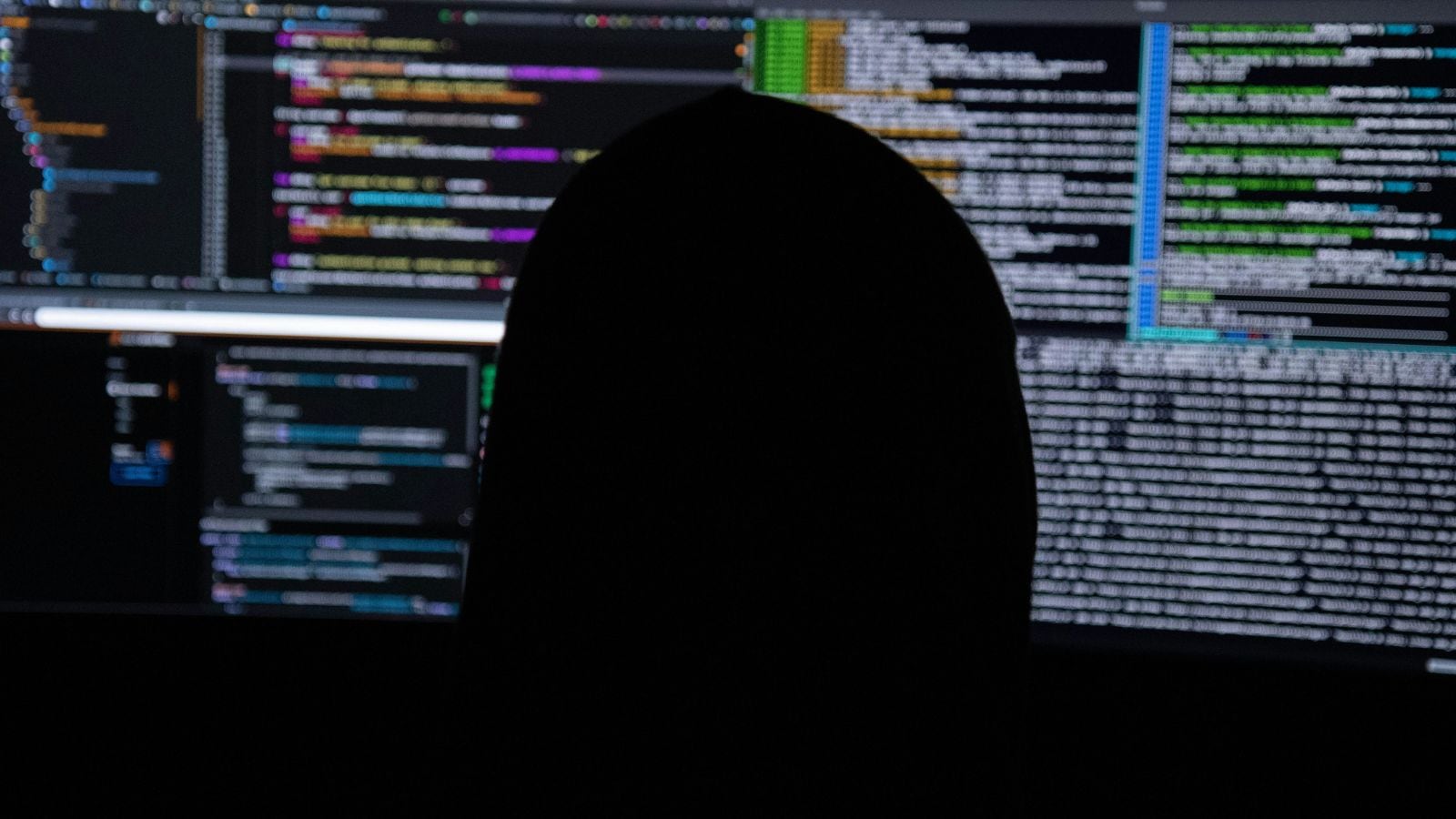 Russia Relentlessly Targeting UK Infrastructure, British Spy Chief Warns