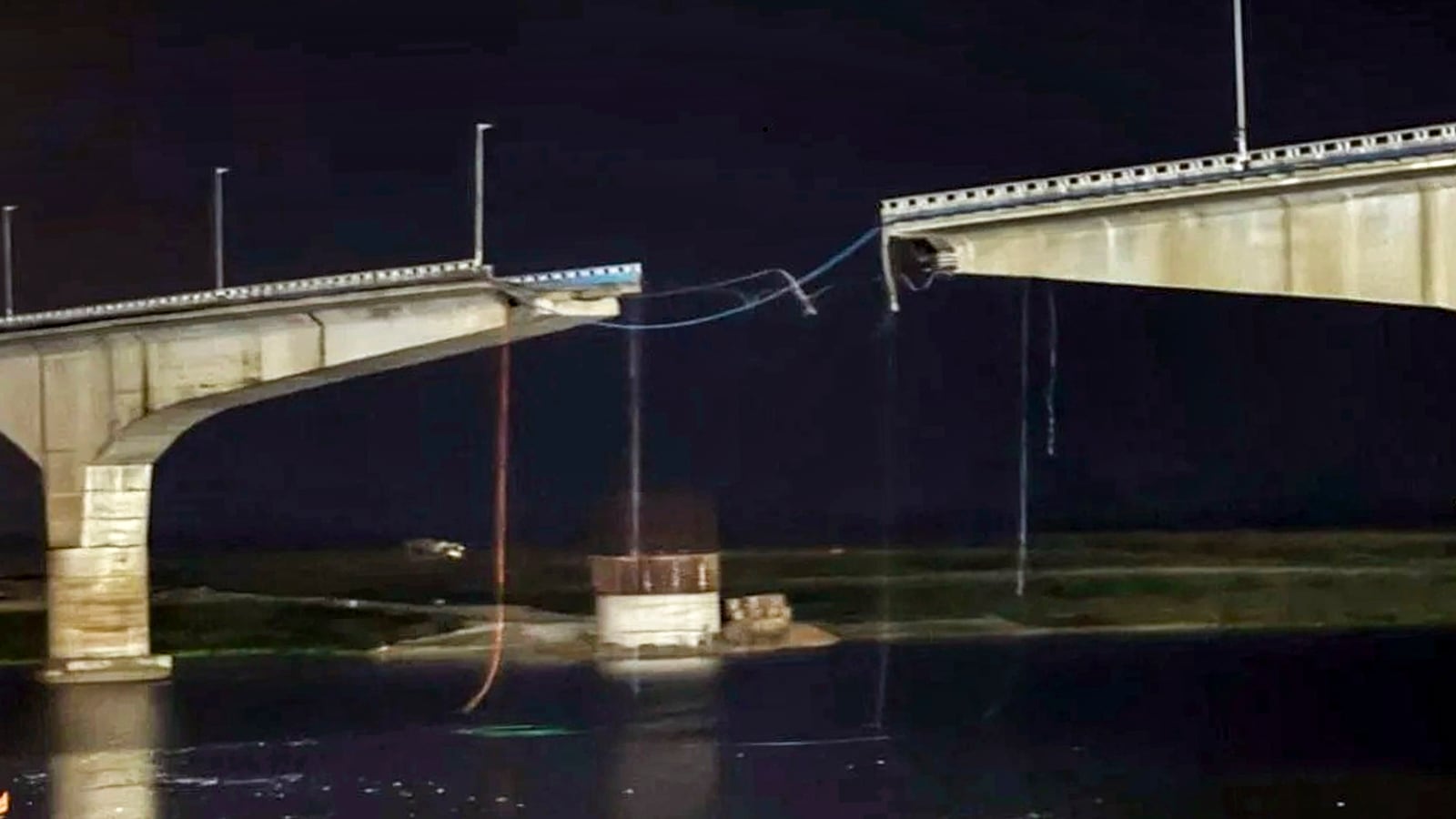 Bihar bridge collapse: Govt seeks Army & BRO help, orders probe | India ...
