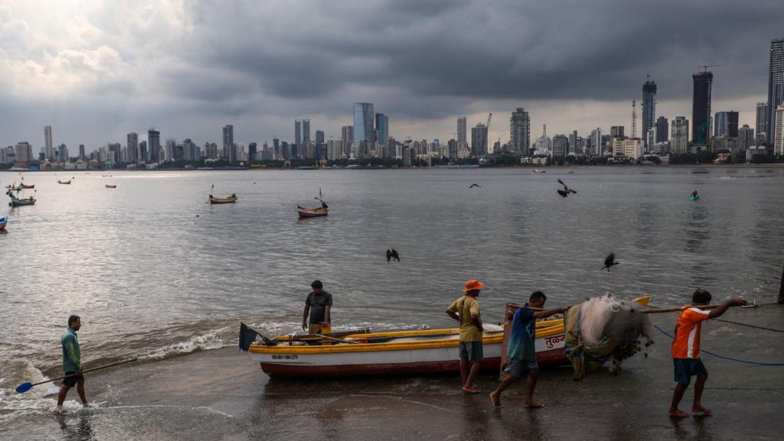 Monsoon onset in June, says IMD as Mumbai wakes up to cloudy skies ...