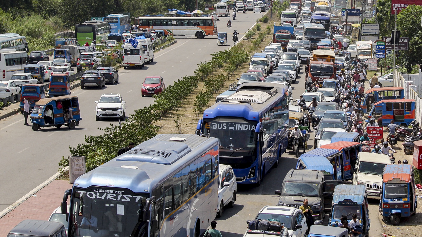 Google Map navigation, taxis, 22 diversions: Delhi Traffic Police gears ...