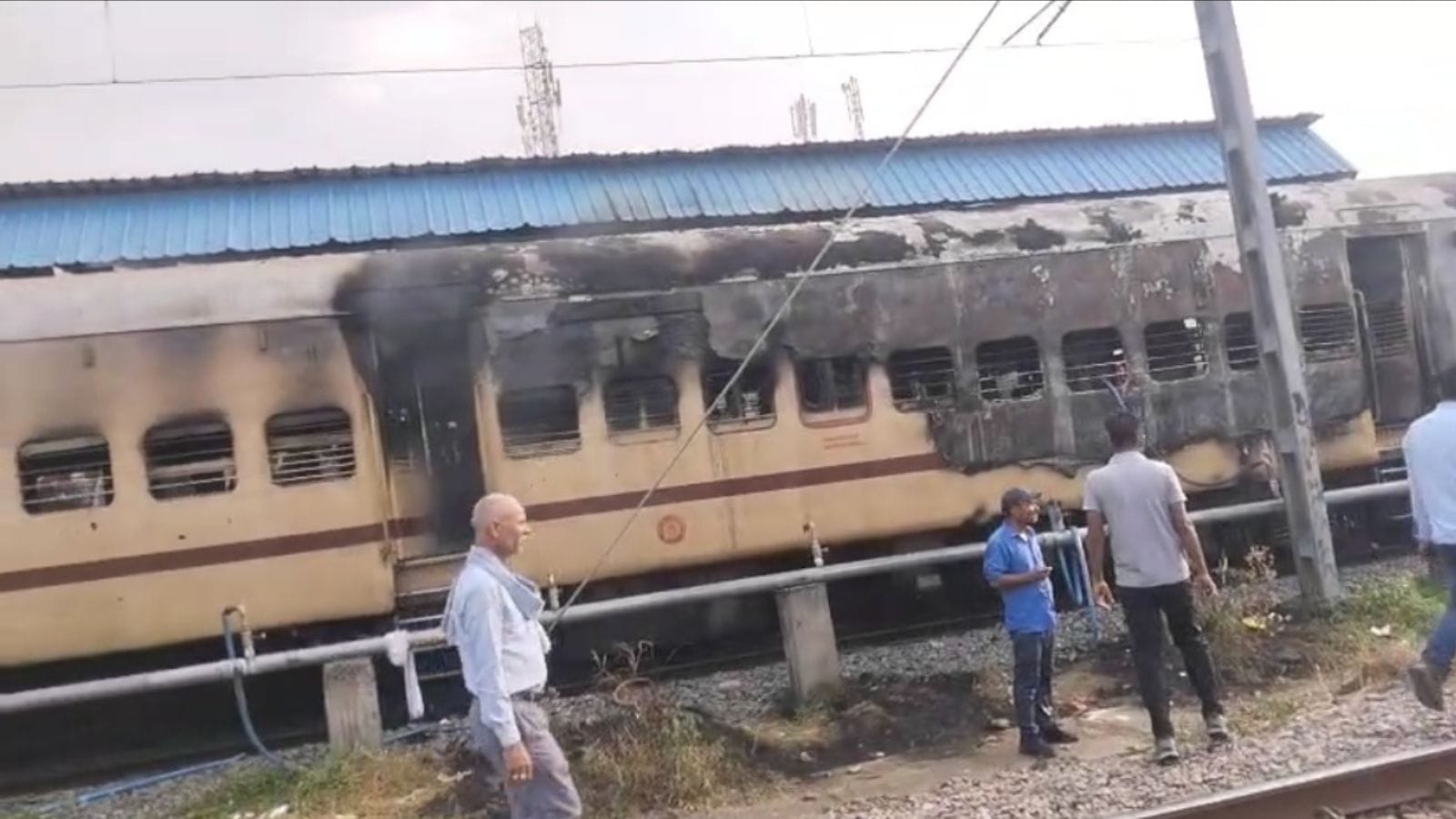 Bihar Train Fire: Passenger train catches fire at Bihar’s Sasaram ...