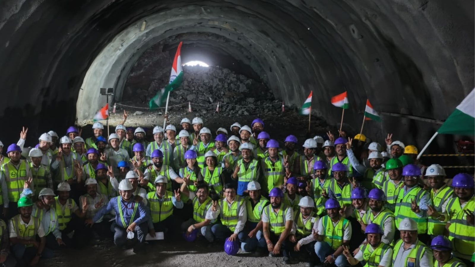Mumbai-Ahmedabad bullet train project: Third mountain tunnel ...