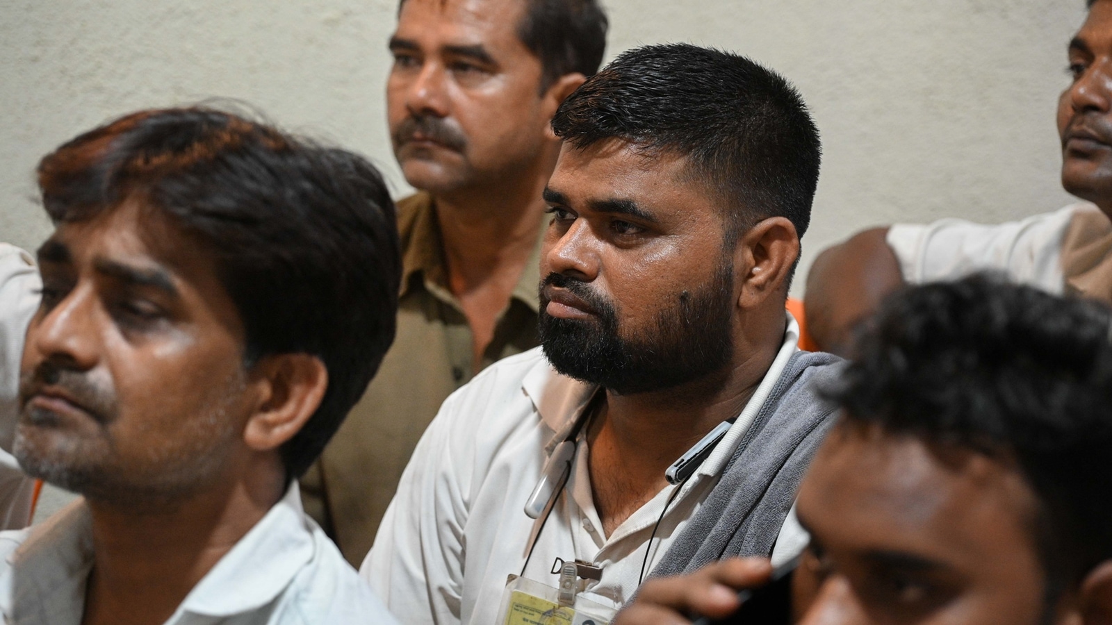 Between a steering wheel and a blackboard: How Mumbai’s migrant drivers ...