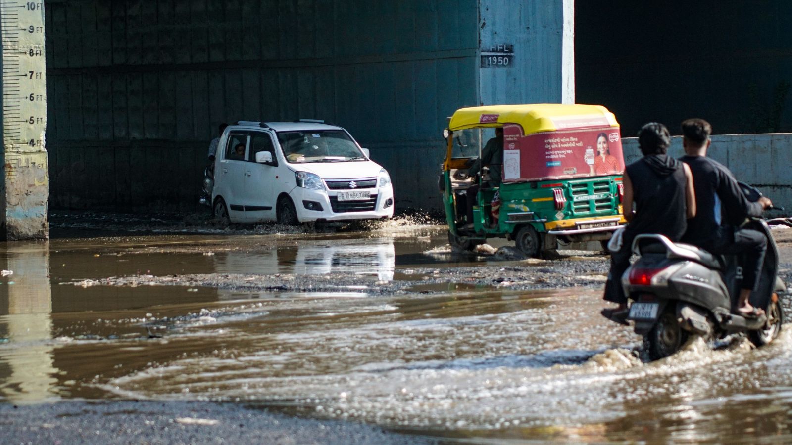 3 killed as signboard put up under Smart City Mission’ collapses in ...