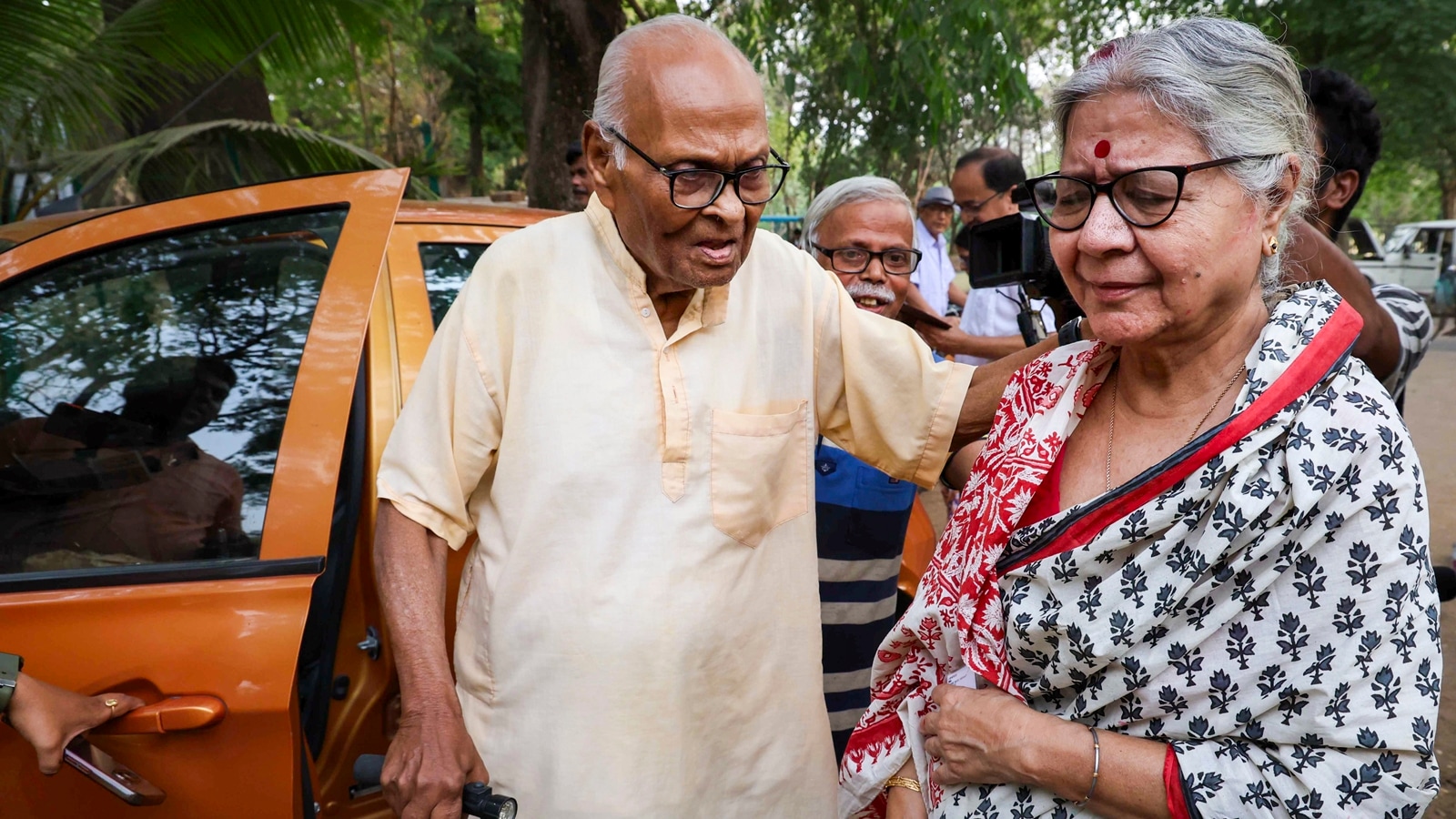 Grandson of Nandalal Bose, who fought to get his name back in electoral ...