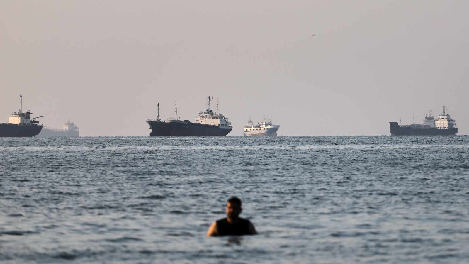 US hits Iran with fresh strikes, triggers Gulf base attacks | World ...