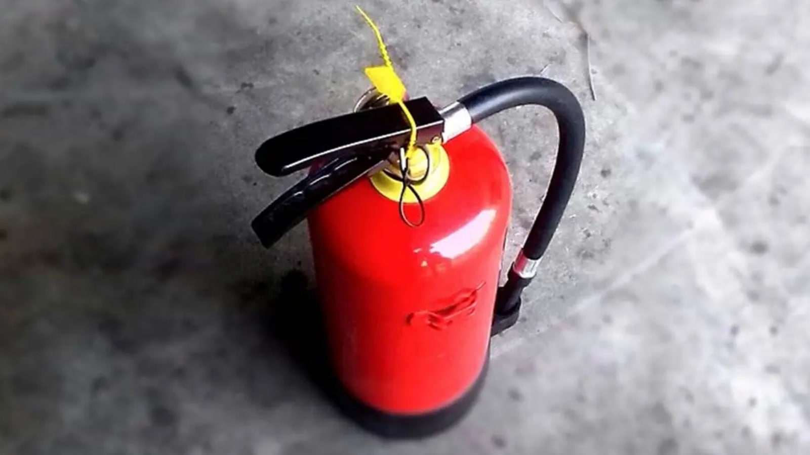 Smoke detectors, fire extinguishers could soon be mandatory at homes in ...