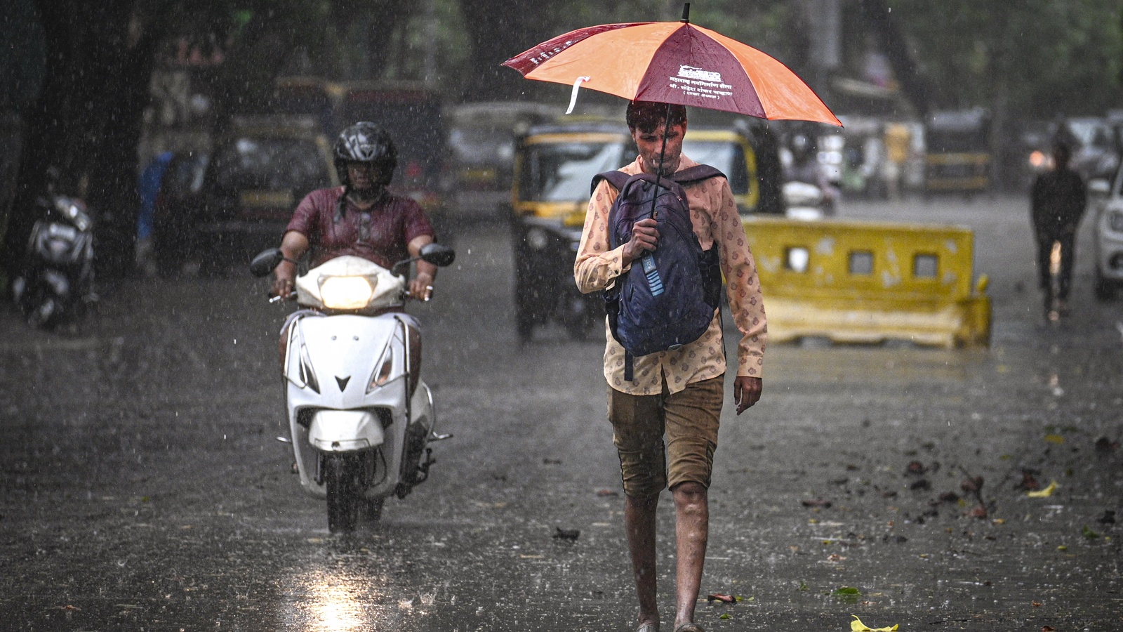 Monsoon knocks on Kerala’s door; IMD issues heavy rain, thunderstorm ...